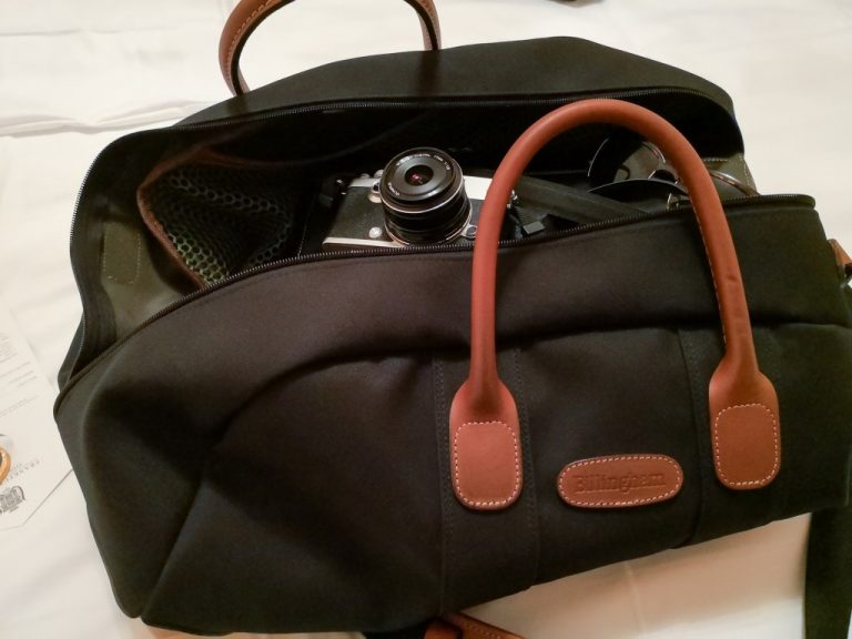 #TheMeasure: Billingham’s Weekender Travel Bag – PhotoBite